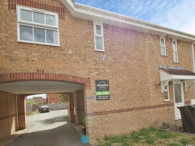 1 bedroom maisonette for sale
