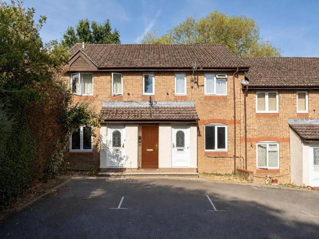 1 bedroom maisonette for sale