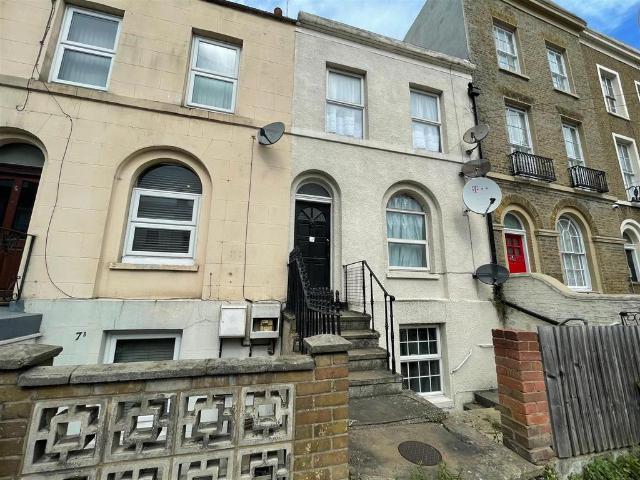 1 bedroom maisonette for sale