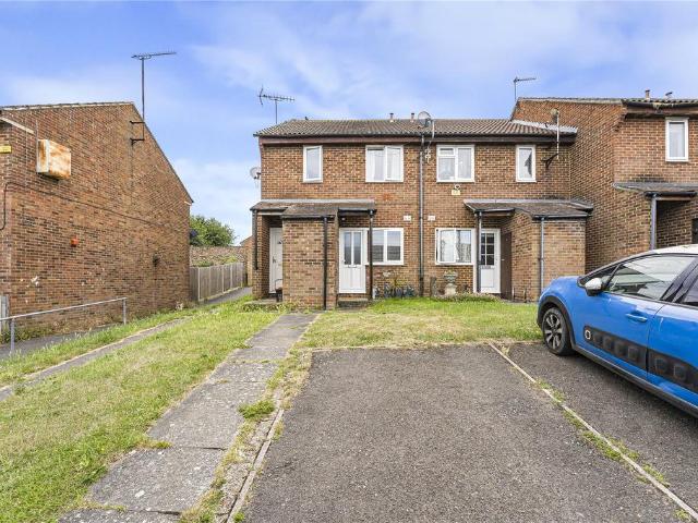 1 bedroom maisonette for sale