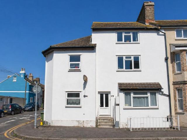 1 bedroom maisonette for sale