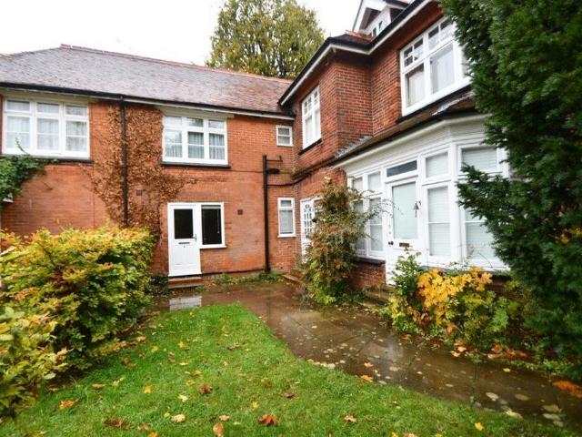 1 bedroom maisonette for sale