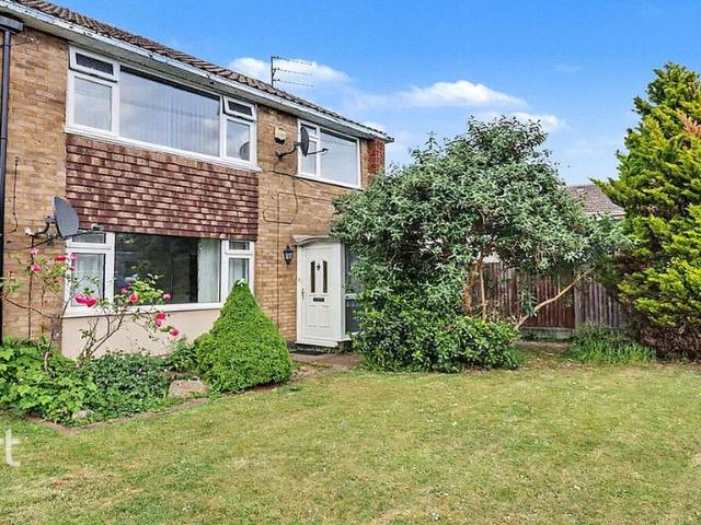1 bedroom maisonette for sale