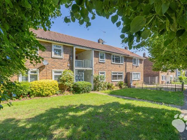 1 bedroom maisonette for sale