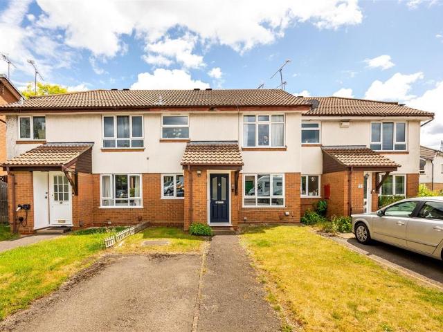 1 bedroom maisonette for sale