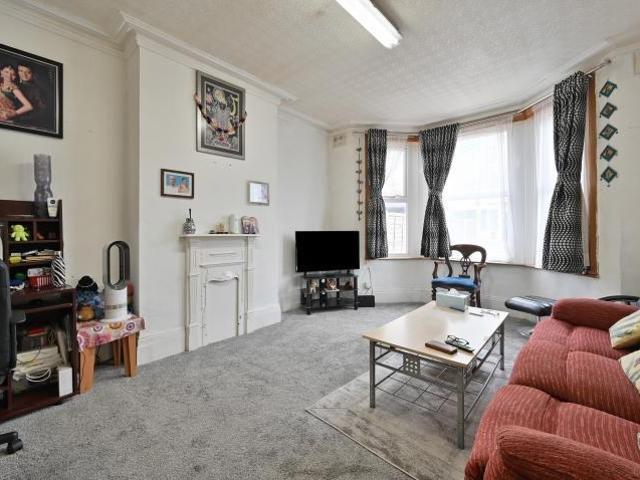 1 bedroom maisonette for sale