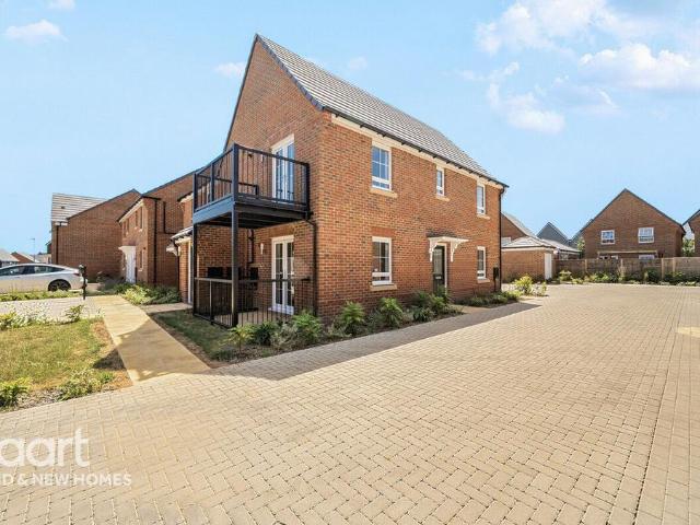 1 bedroom maisonette for sale