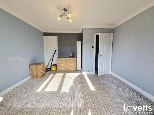 1 bedroom maisonette for sale