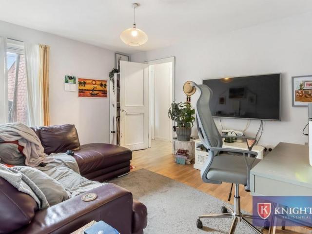 1 bedroom maisonette for sale