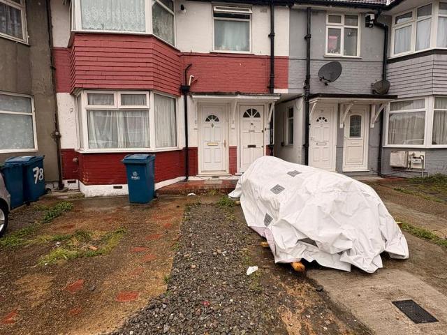 1 bedroom maisonette for sale