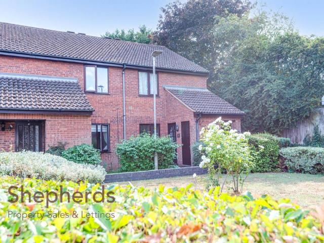 1 bedroom maisonette for sale