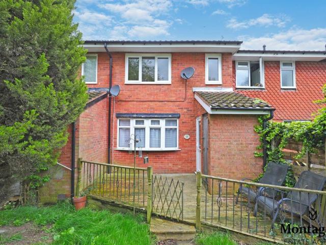 1 bedroom maisonette for sale