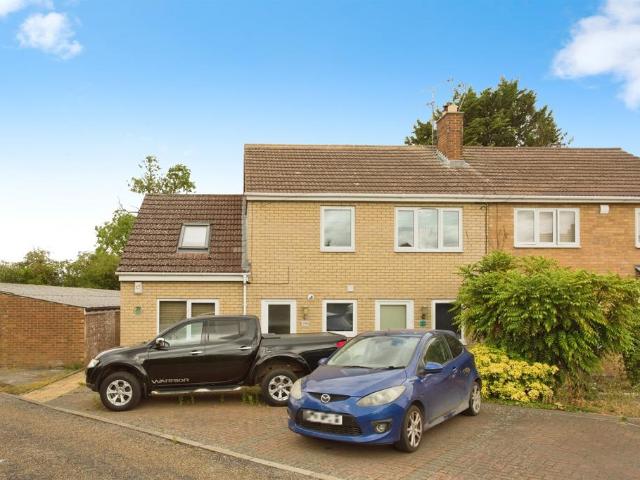 1 bedroom maisonette for sale