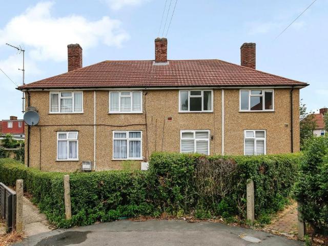 1 bedroom maisonette for sale