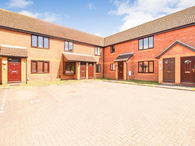 1 bedroom maisonette for sale