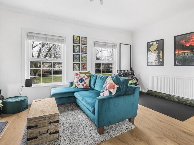 1 bedroom maisonette for sale