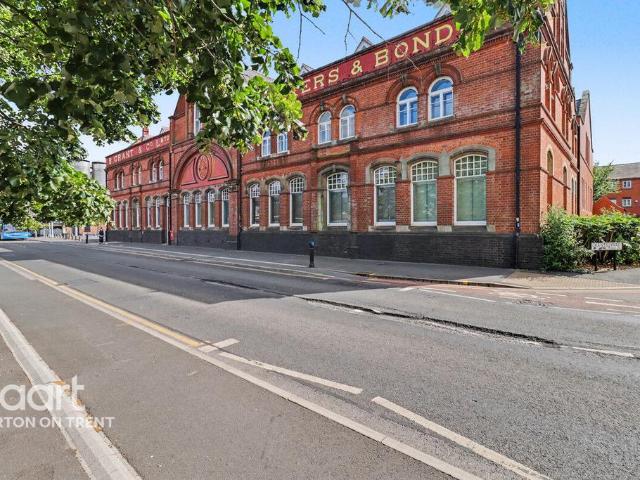 1 bedroom maisonette for sale