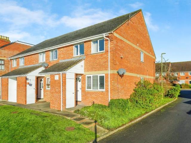 1 bedroom maisonette for sale