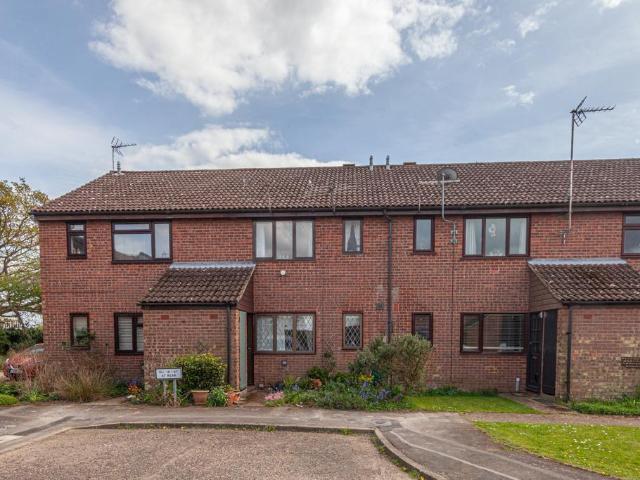 1 bedroom maisonette for sale