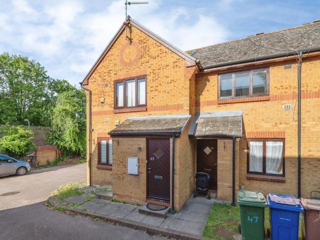 1 bedroom maisonette for sale