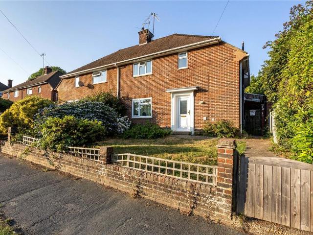 1 bedroom maisonette for sale