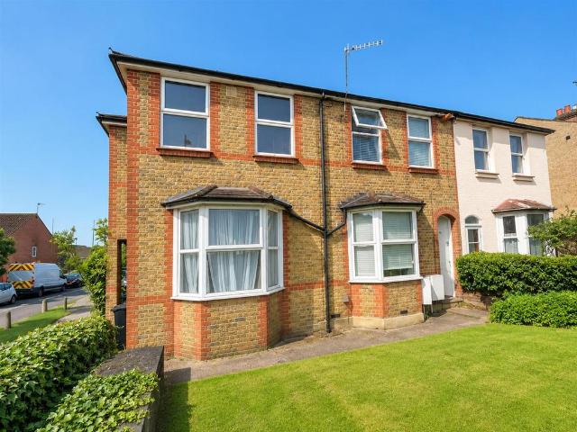 1 bedroom maisonette for sale