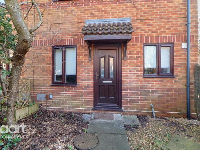 1 bedroom maisonette for sale