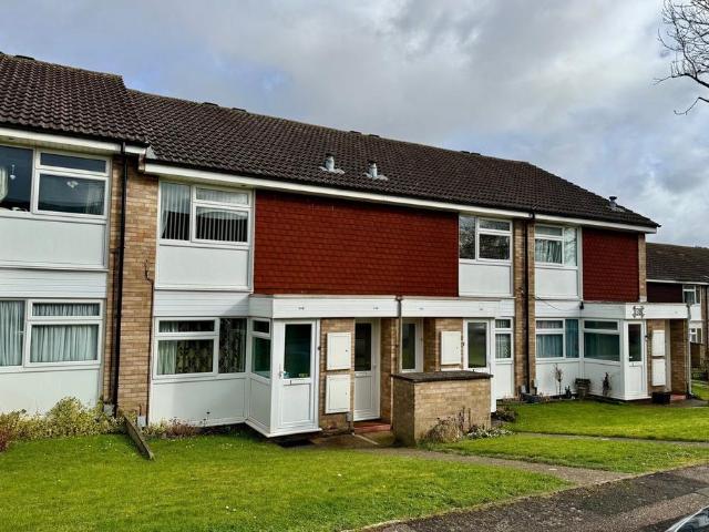 1 bedroom maisonette for sale
