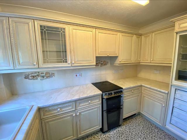 1 bedroom maisonette for sale