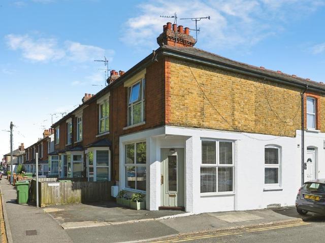 1 bedroom maisonette for sale