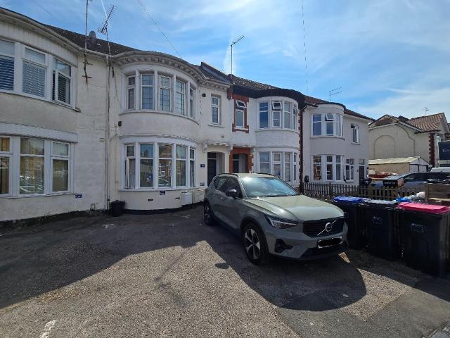 1 bedroom maisonette for sale