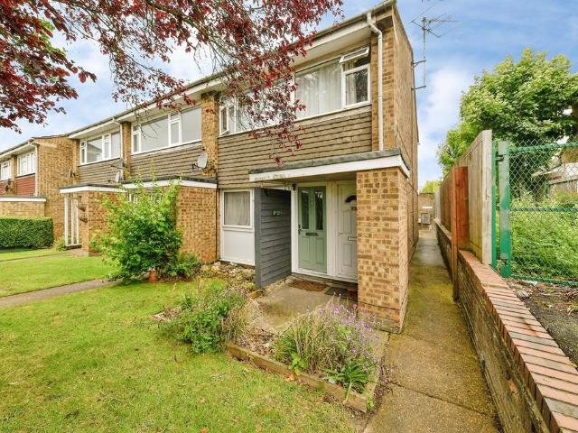 1 bedroom maisonette for sale