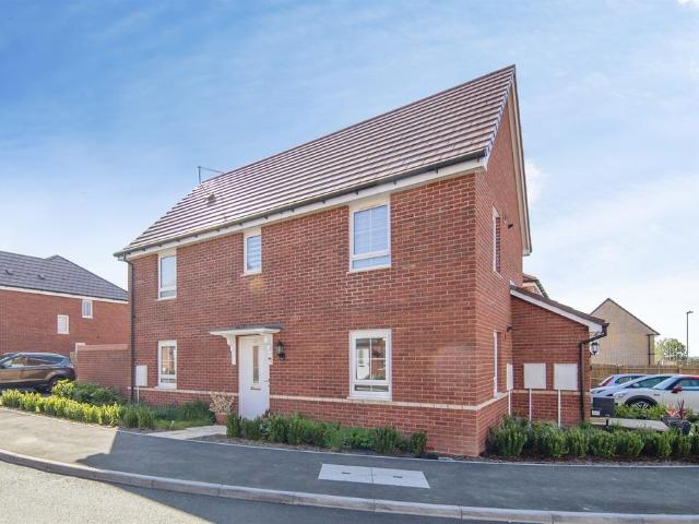 1 bedroom maisonette for sale