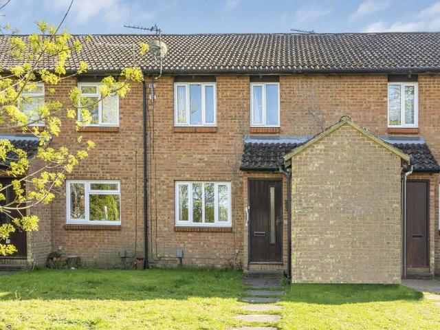 1 bedroom maisonette for sale