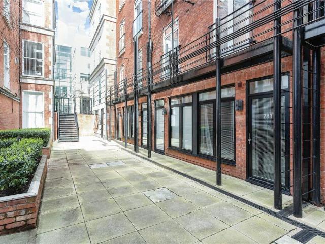 1 bedroom maisonette for sale in Upper Third Street, Milton Keynes, Buckinghamshire, MK9