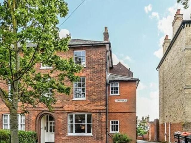 1 Bedroom Maisonette For Sale In Bedford