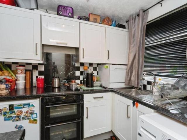 1 bedroom maisonette for sale in Beecham Berry, Basingstoke, Hampshire, RG22