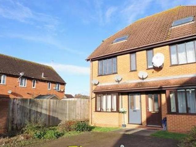 1 bedroom maisonette for sale in Bergamot Gardens Walnut Tree MK7 MK7