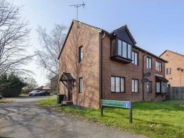 1 Bedroom Maisonette For Sale In Berkshire