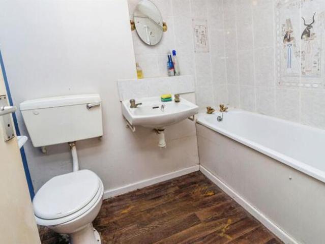 1 bedroom maisonette for sale in Bradwell Common Boulevard, Bradwell Common, Milton Keynes, MK13