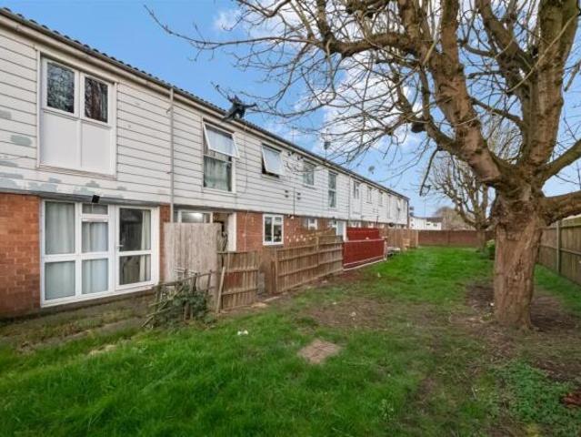 1 bedroom maisonette for sale in Burns Close, Hayes, UB4