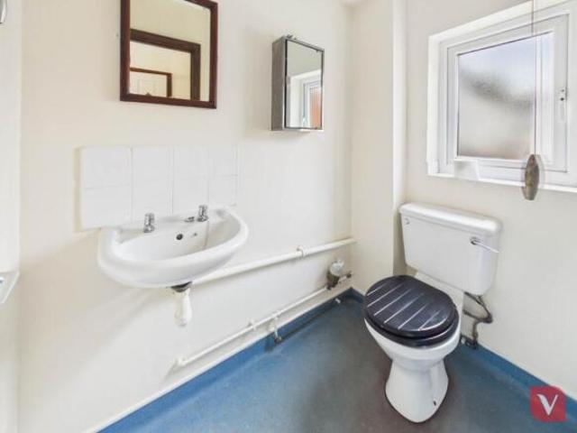 1 bedroom maisonette for sale in Cardigan Mews, Luton, LU1