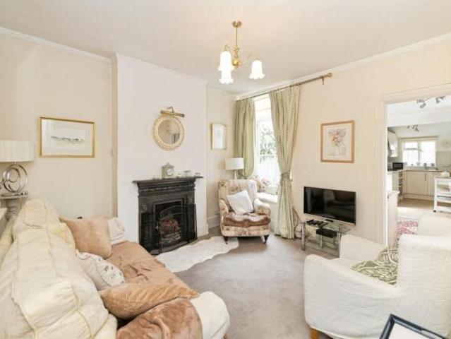 1 bedroom maisonette for sale in Clifton Road, Watford, WD18