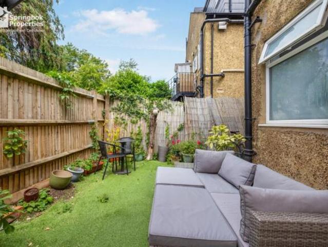 1 bedroom maisonette for sale in Dinton Road, Wimbledon, London, The Metropolis, SW19