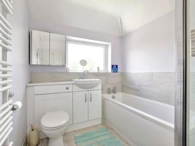 1 bedroom maisonette for sale in First Avenue, Watford, WD25