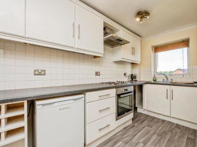 1 bedroom maisonette for sale in Hamble Close, Worcester, WR5