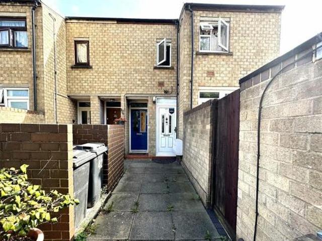 1 Bedroom Maisonette For Sale In Hayes, Greater London