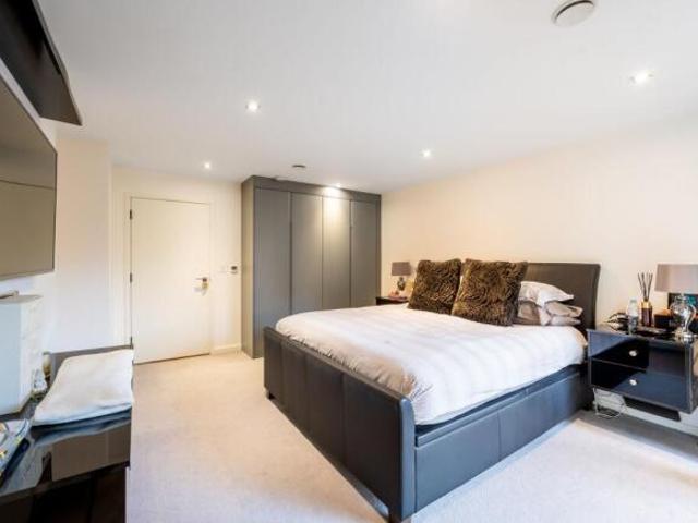 1 bedroom maisonette for sale in Landau Apartments, 72 Farm Lane, London, SW6