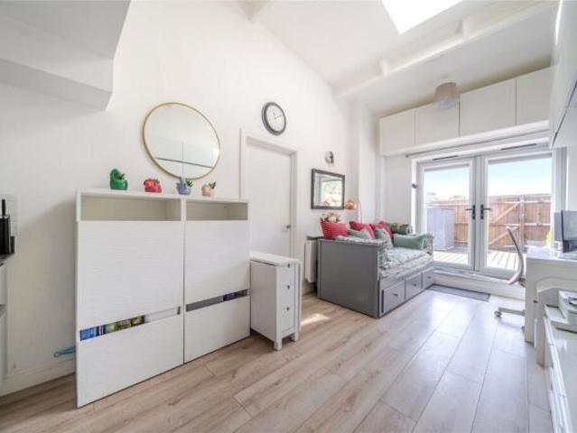 1 bedroom maisonette for sale in Liddon Road, Bromley, BR1