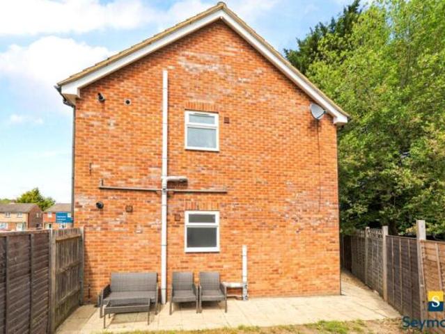 1 bedroom maisonette for sale in Little Platt, Guildford, Surrey, GU2